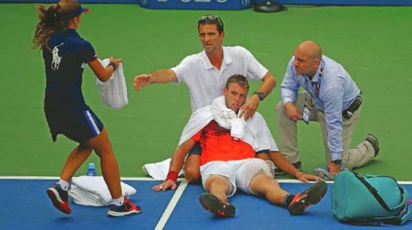 Top 10 Tips to Playing Tennis in the Heat from the SCTA Foundation ...